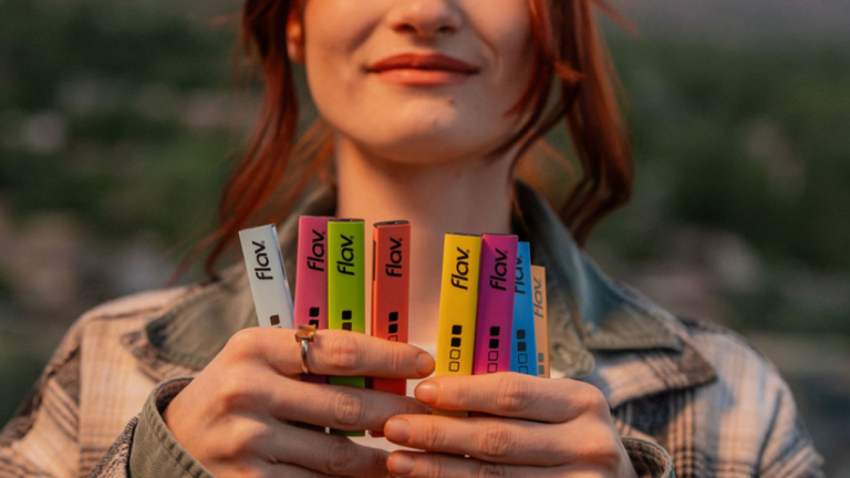Flav Disposable Pen Review • High-Terpene Vapes • The Plant